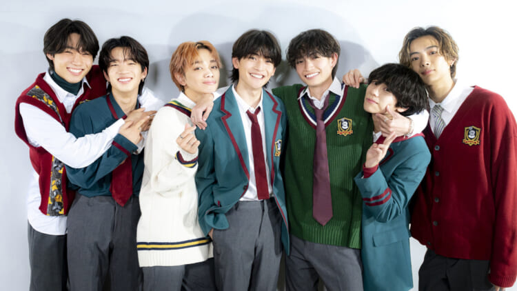 8LOOMの最新曲「HIKARI」のパフォーマンスビデオが公開！歌詞や見せどころを語る裏トークも『8LOOM ROOM』 | TV LIFE web