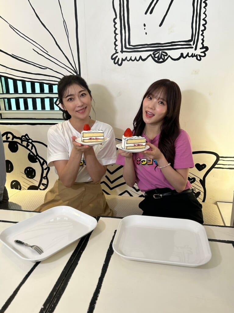 飯田圭織＆稲場愛香が新大久保で話題の2Dカフェへ！韓国雑貨店では人気No.1商品を予想『キタに恋した！』 | TV LIFE web
